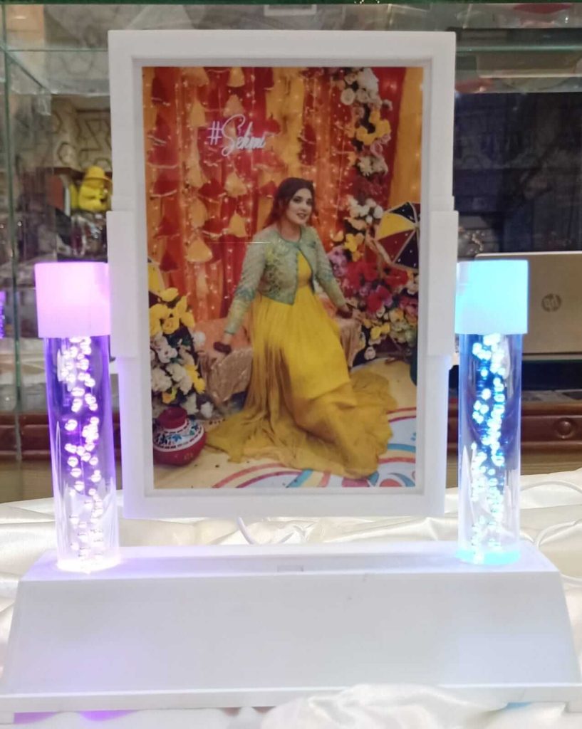 Brighten Your Precious Memories with LED Picture Frame